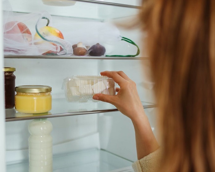 How to clean a fridge | The Flavour Kitchen